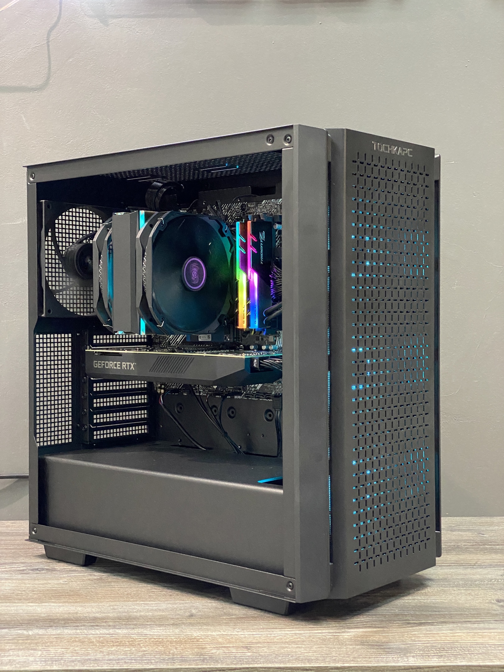 Компьютерный корпус DeepCool CG560